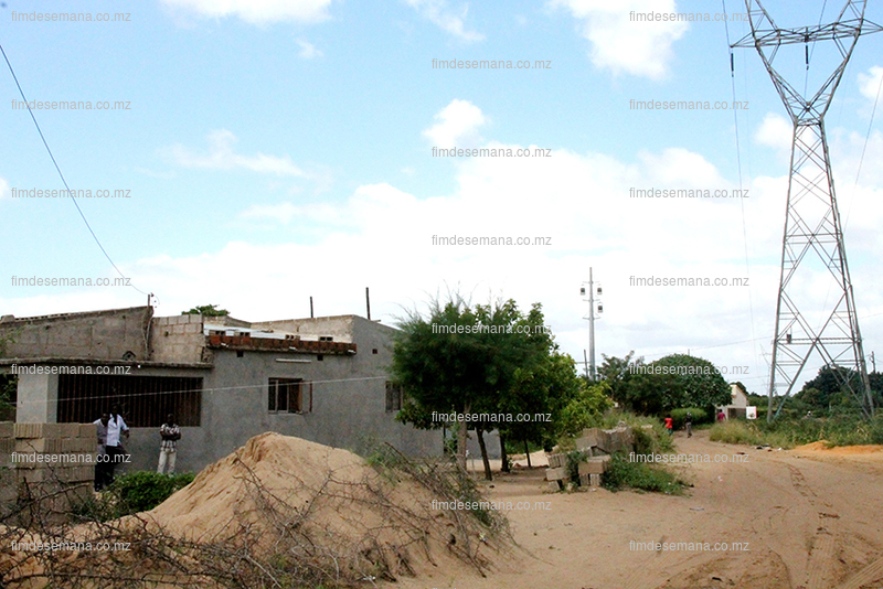 Obras de construção da segunda linha de transporte de Alta Tensão a ...
